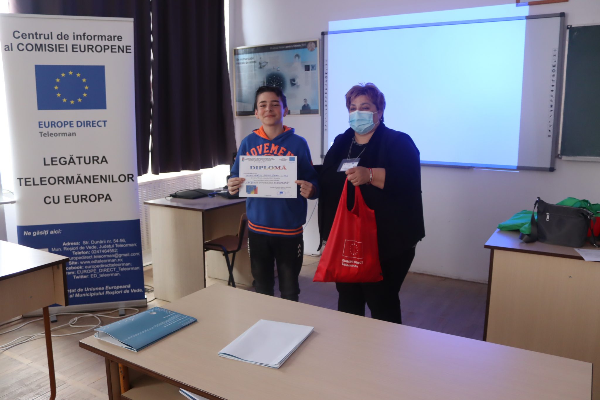 „Lecţia de informare europeană” la Liceul Teoretic „Alexandru Ghica ...